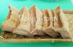 Sagu Lempeng Khas Maluku - Foto Bebeja | Foto Bebeja